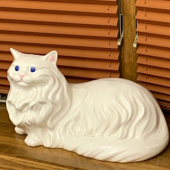 Art | White Ceramic Persian Cat Figurine With Blue Eyes | Poshmark